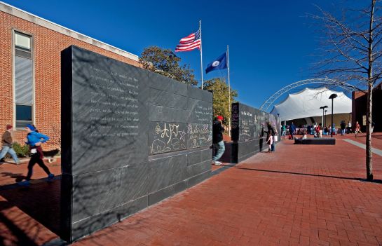 The community chalkboard + podium by Siteworks Studio – mooool