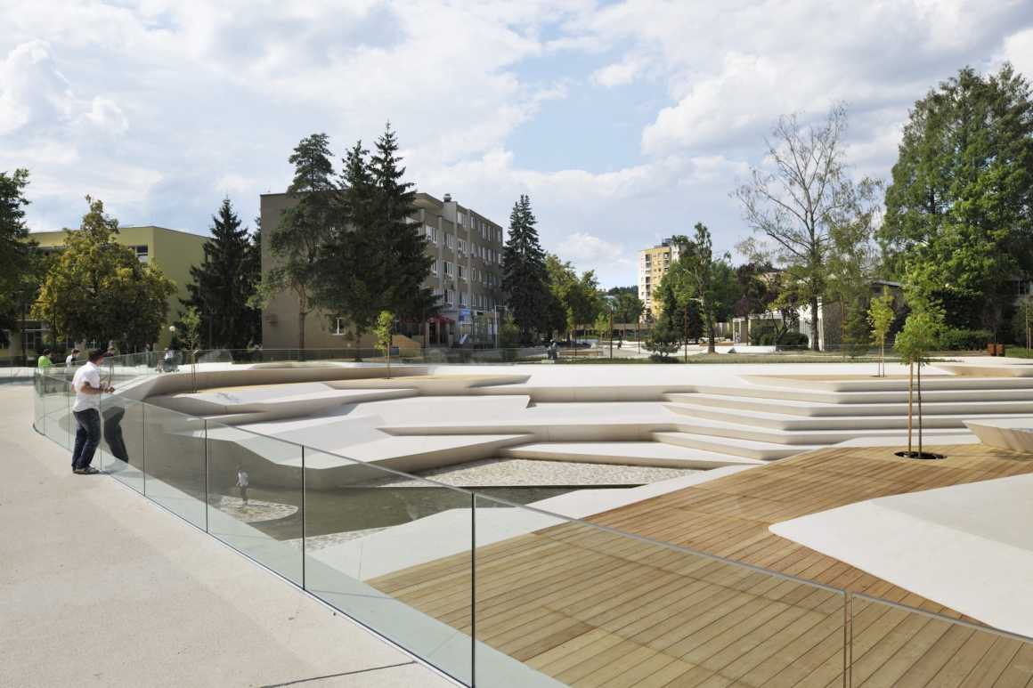 Velenje City Center Pedestrian Zone Promenada by ENOTA – mooool