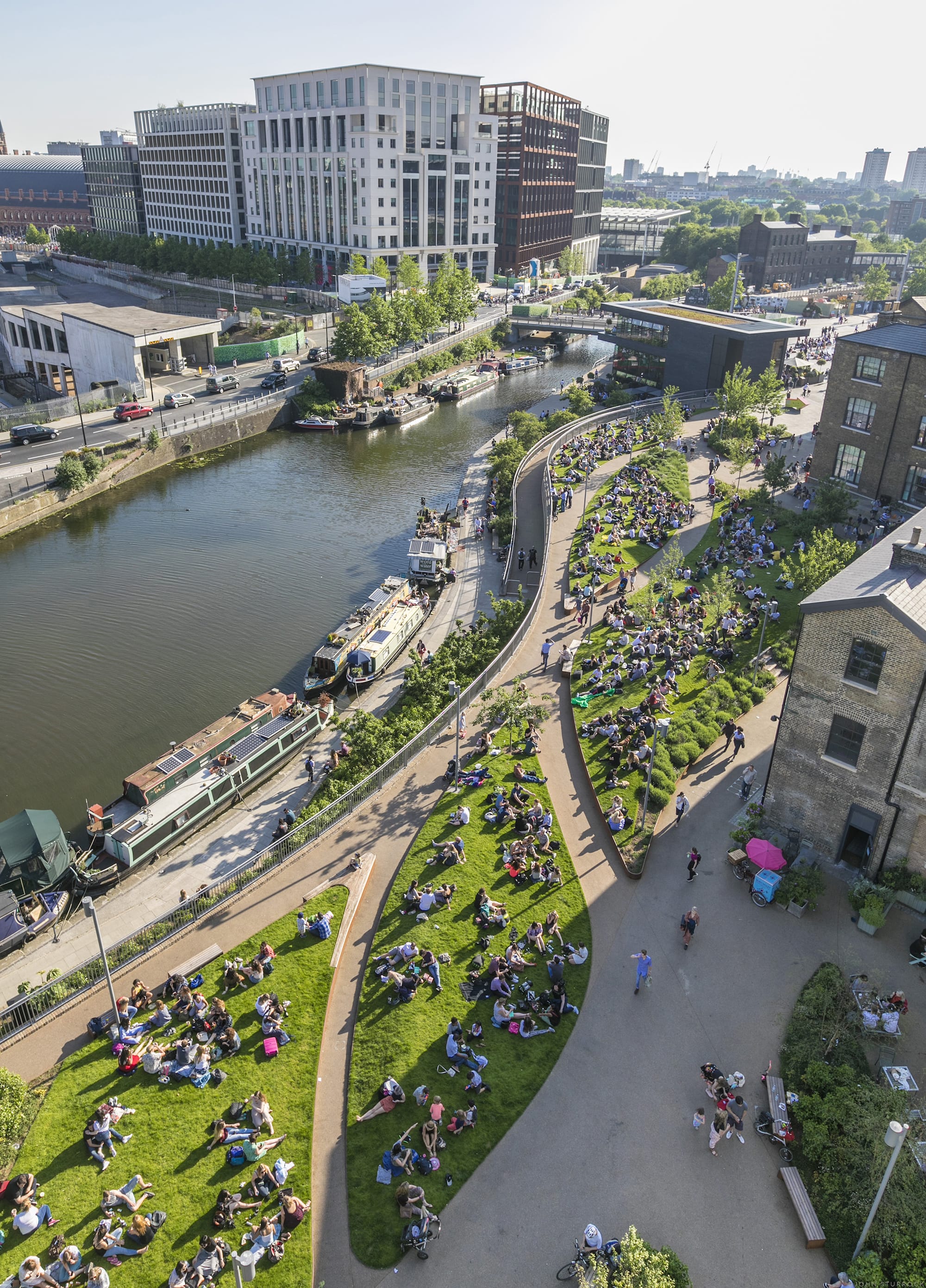 Canal Corridor, King’s Cross by Townshend Landscape Architects – mooool
