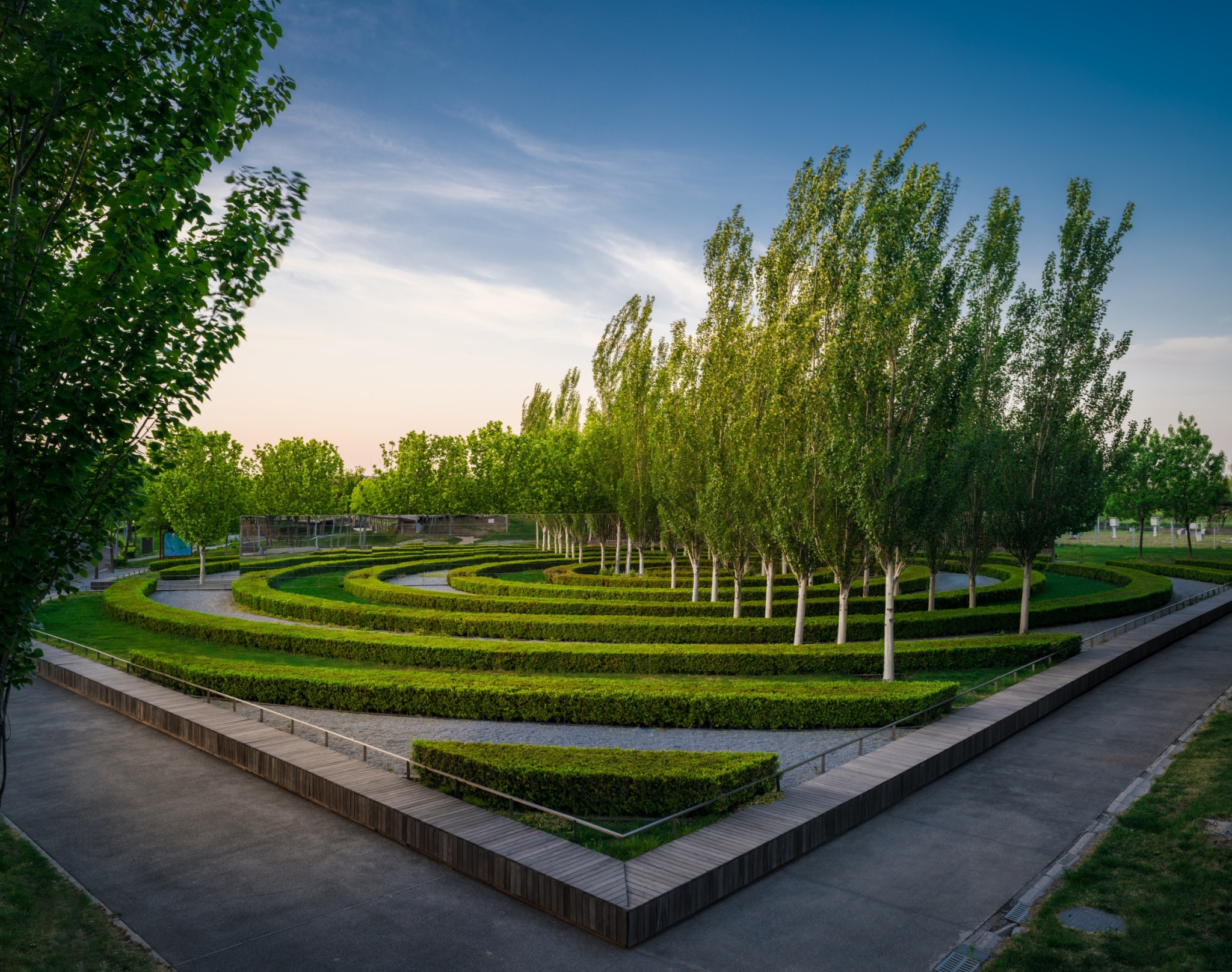 The Finite/Infinite Garden by BAM – mooool