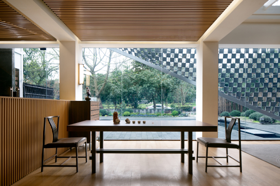 浮瓦听雨，杭州满觉陇“锦寄行”精品生活馆 / 寻常设计事务所 – mooool木藕设计网