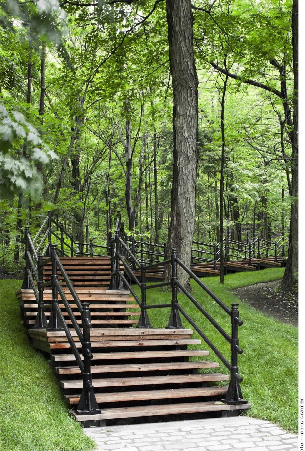 蒙特利尔皇家山体公园，入口改造和艺术空间 / Lemay + CHA – mooool木藕设计网