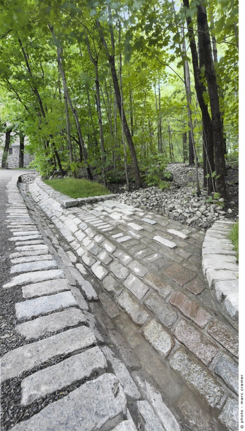 Peel Entrance and Give Peace a Chance in Mount Royal Park by Lemay + CHA – mooool