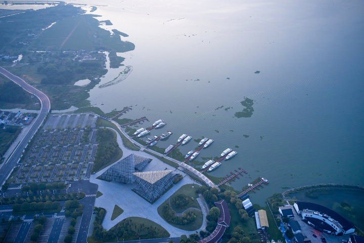 Suzhou·Yangcheng Lake Tourism Distribution Center + Olympic Sports ...