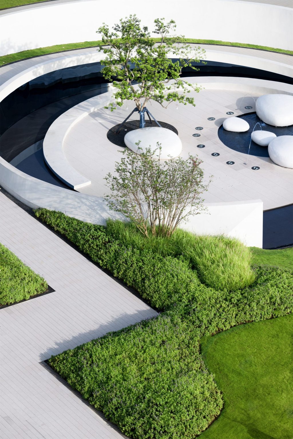 Guangdong Heyuan Jiangwan Huguang Seal by Bonjing Landscape – mooool