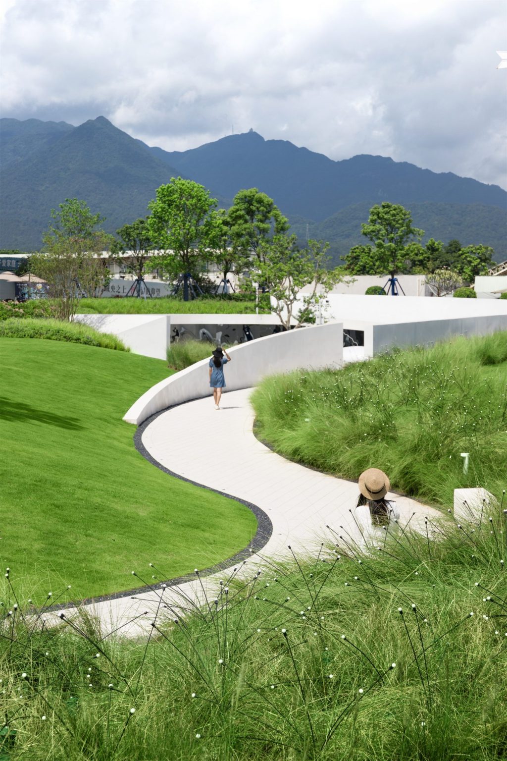 Guangdong Heyuan Jiangwan Huguang Seal by Bonjing Landscape – mooool