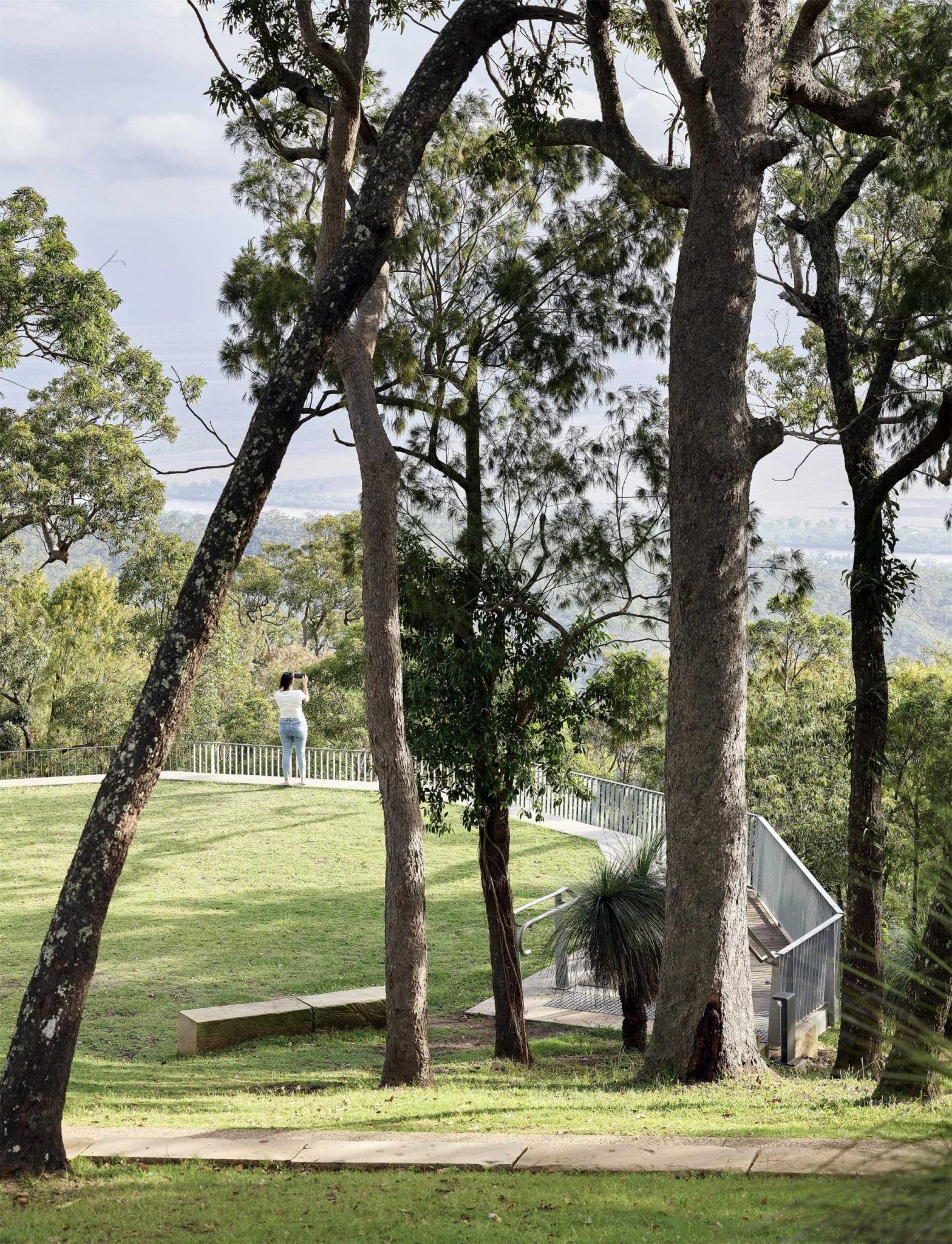 Fraser Park, Mt Archer by Design+Architecture – mooool