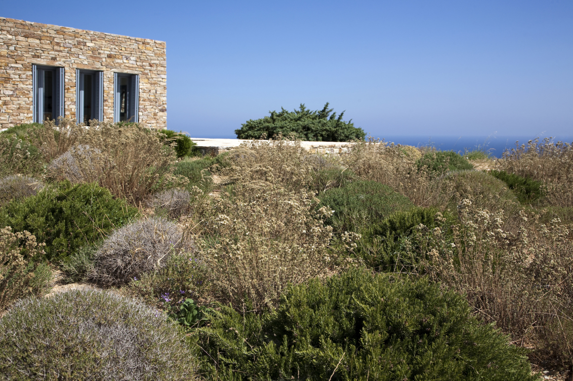 Cycladic Residential Development by doxiadis+ – mooool