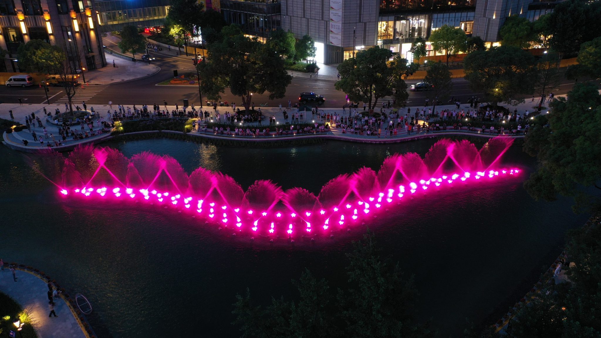 “The Eye of Xintiandi” Multimedia Fountain Park by CRAZYWATER – mooool