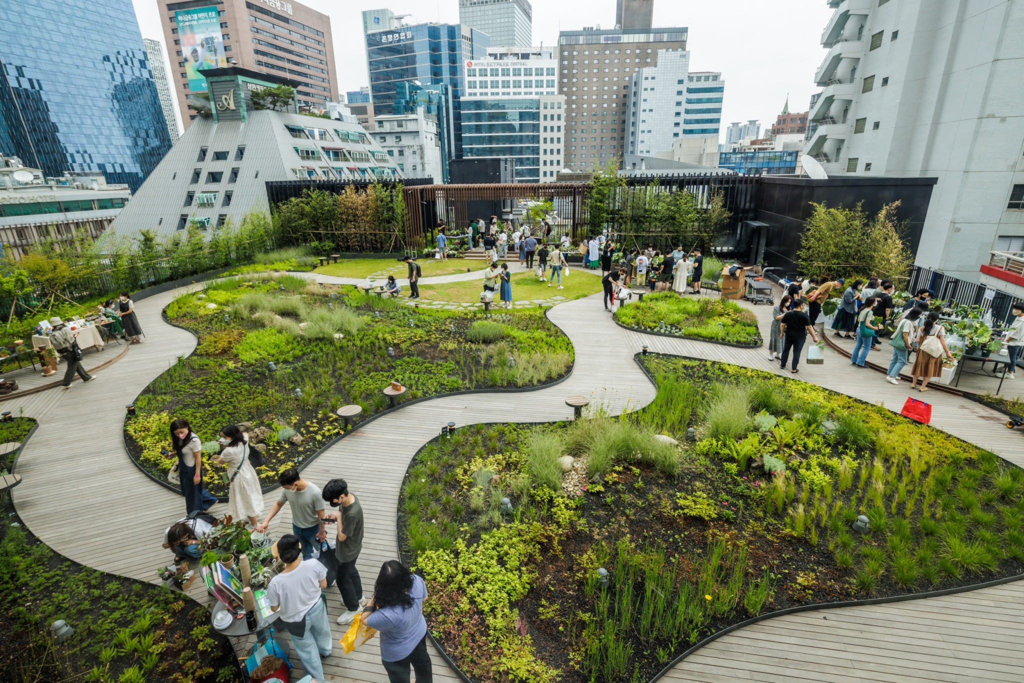 Timewalk Myeongdong Shared Garden By lab D+H – mooool