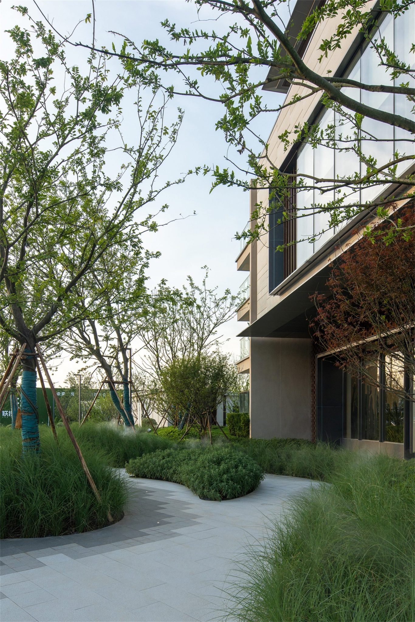 明日 ” 之境，预见生活的超限感知——武汉联投未来荟 / 环球地景设计 – mooool木藕设计网