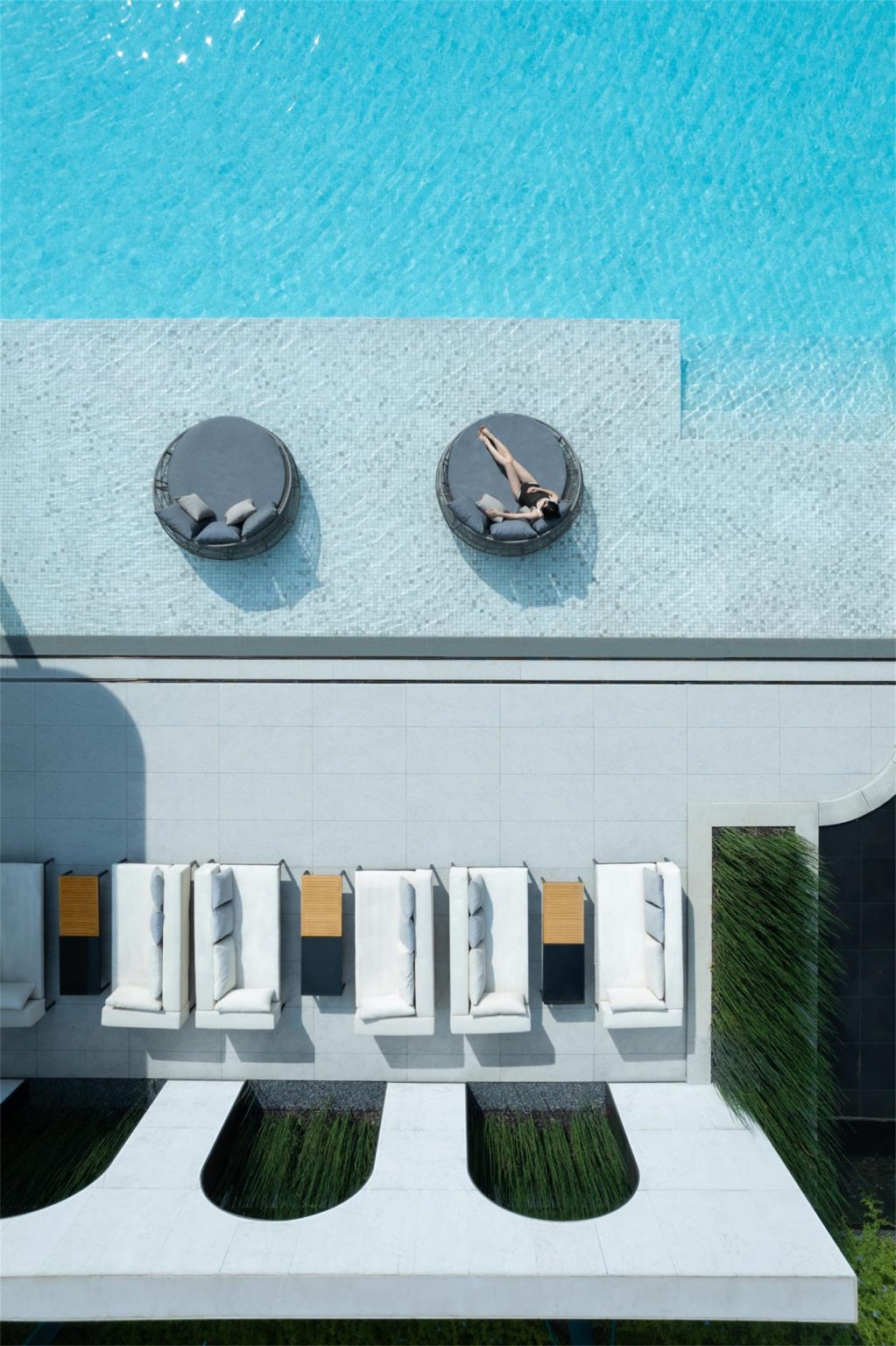 Egrets-w Waves Kincang By NCD Studio – mooool