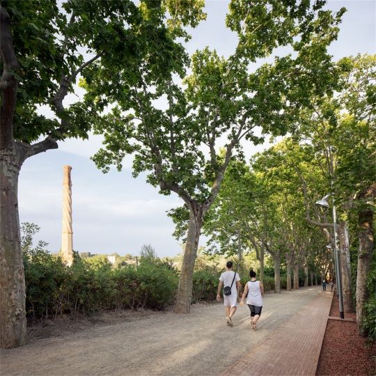 西班牙城市记忆休闲长廊 / Batlleiroig – mooool木藕设计网