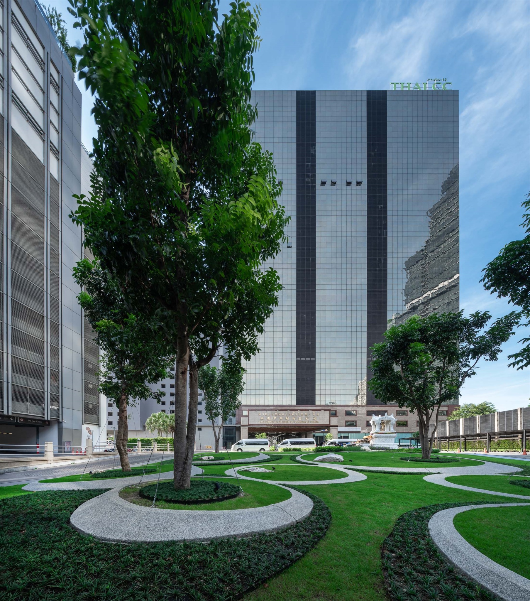 “Gardens of metaphors”，Thai CC Tower Park by Studio NDT – mooool