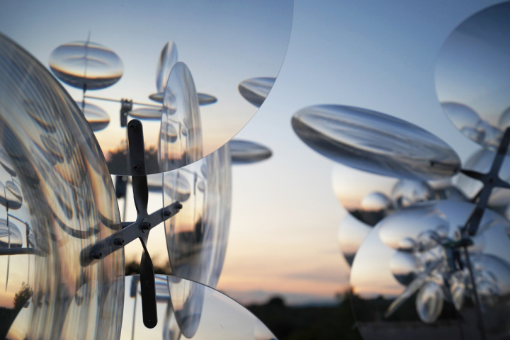 Lens Cloud by Vincent Leroy – mooool