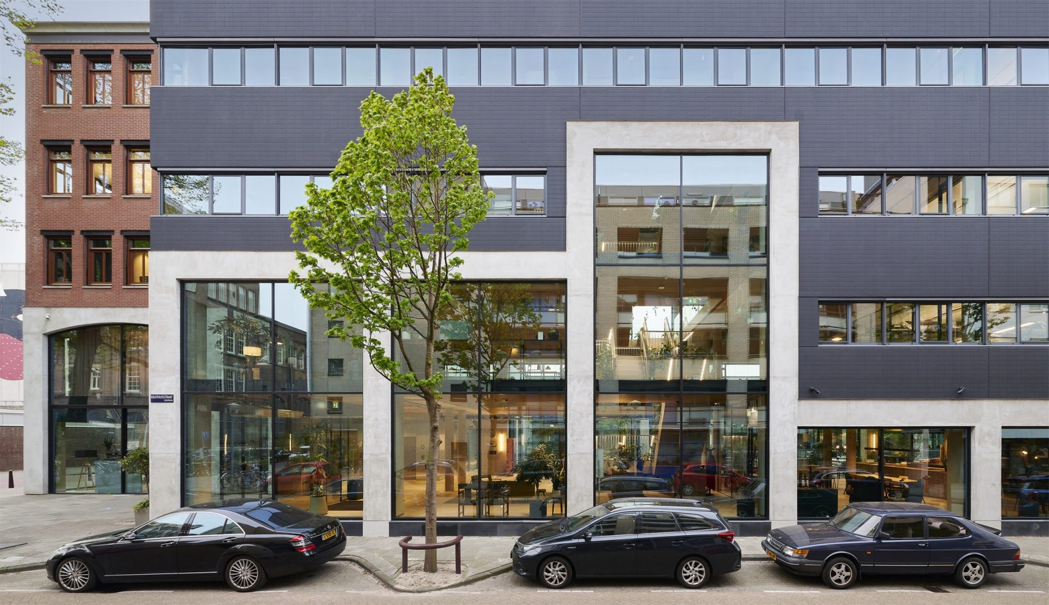 Lieven de Key总部办公空间改造 / Studioninedots – mooool木藕设计网