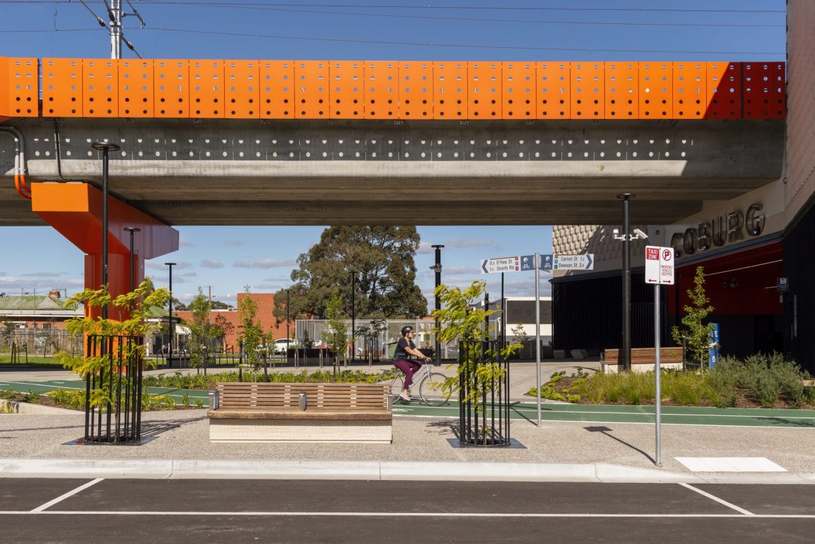 Bell to Moreland Level Crossing Removal Project by Tract – mooool