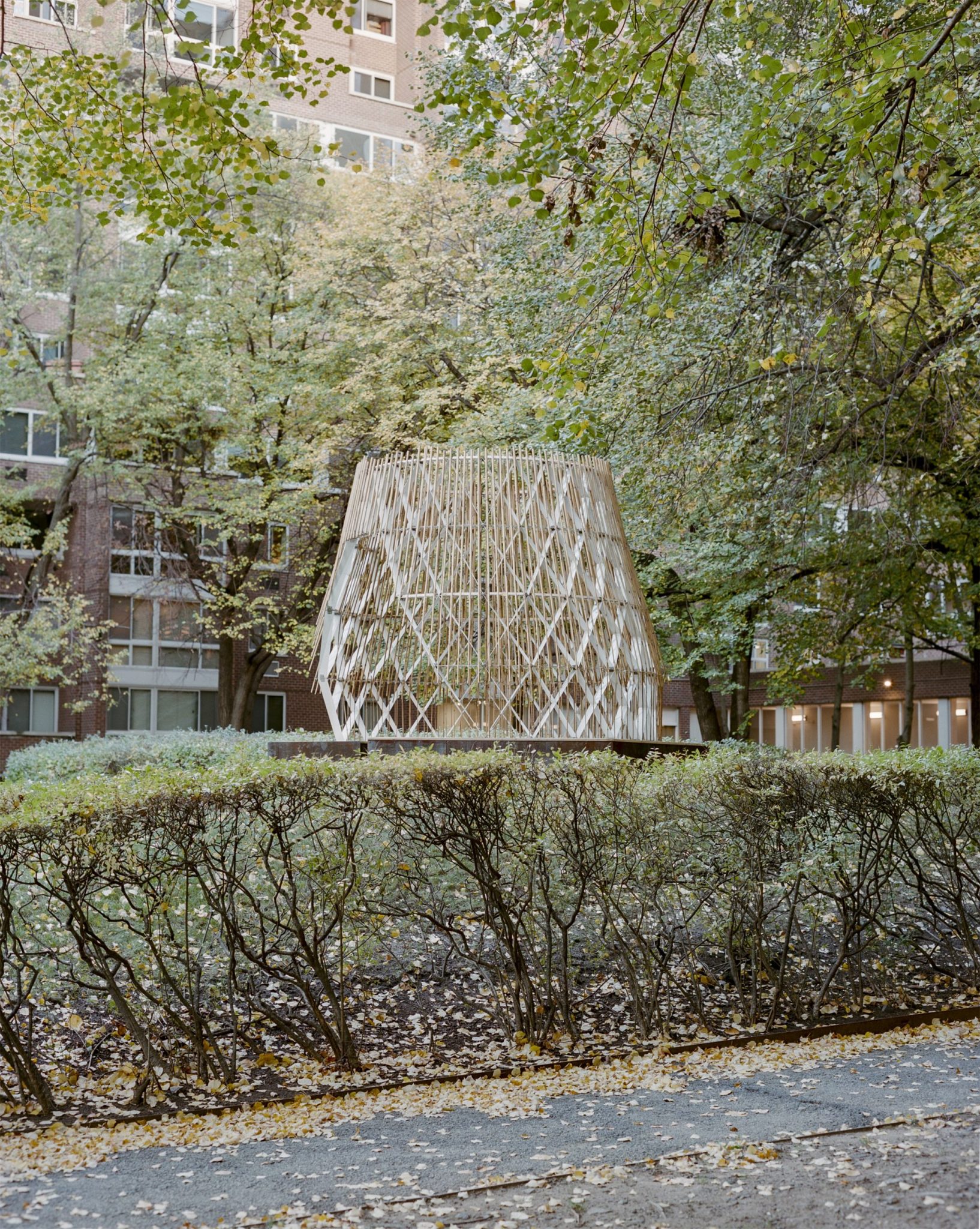 校园中的户外阅读室+感官室 / SAW. EARTH – mooool木藕设计网