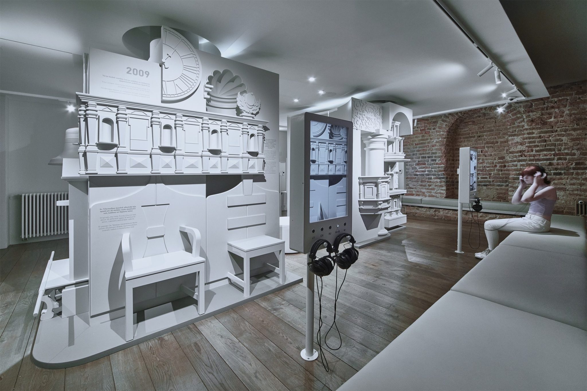 Exposition Dual Reality by DJA – mooool