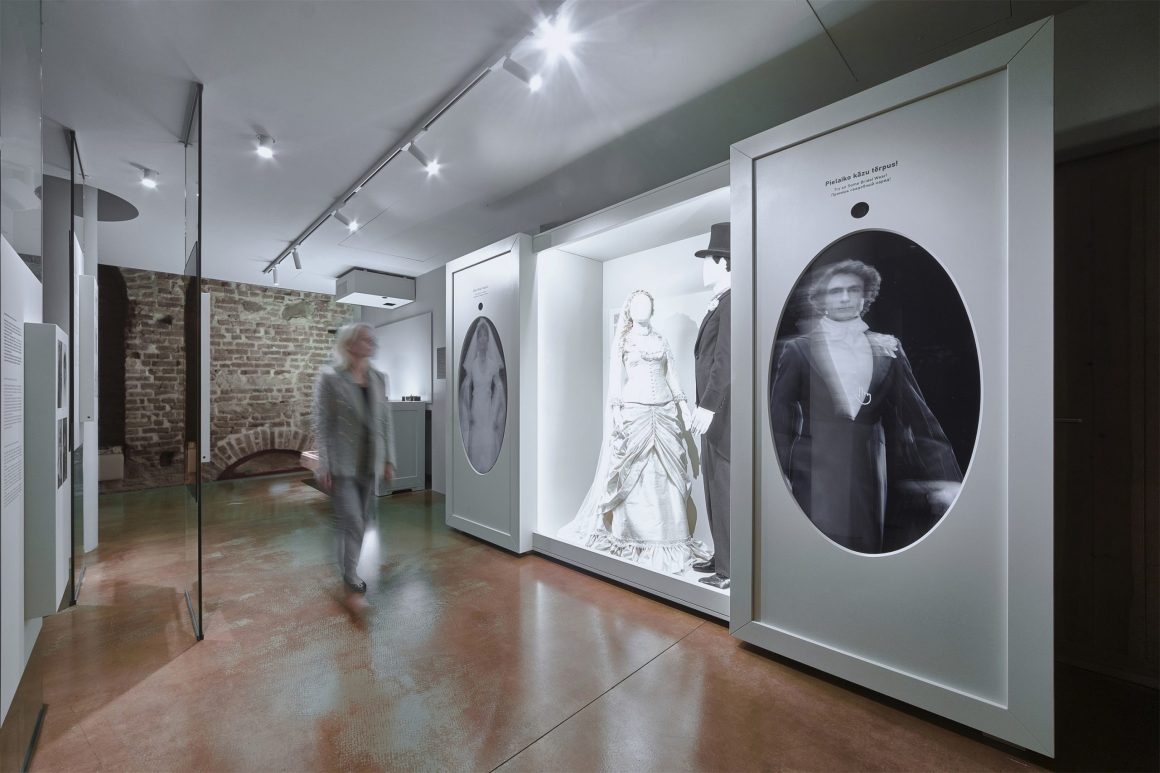 Exposition Dual Reality by DJA – mooool