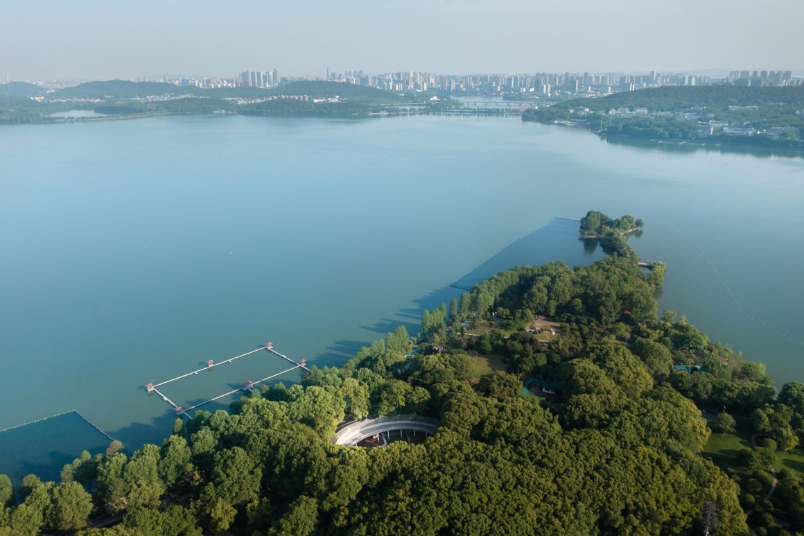The Heart of East Lake, the poetics of nature and space – Deyou ...