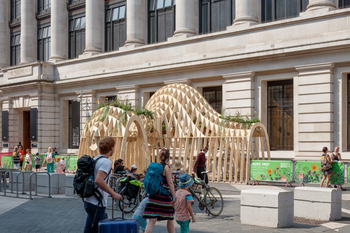 Home away from Hive by Mizzi Studio – mooool