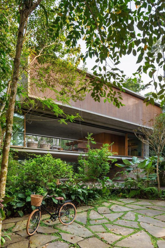 Blue House by Studio mk27 – mooool