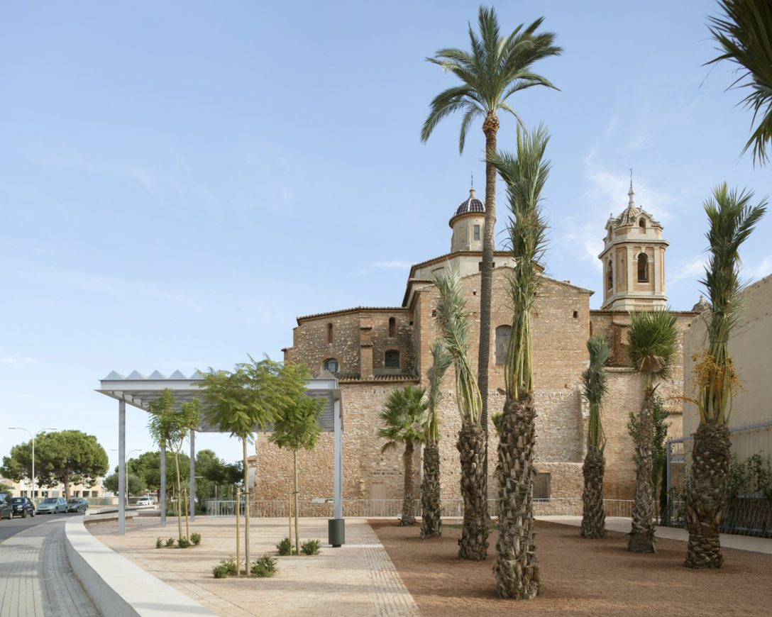 圣布莱教堂周边区域修复 / el fabricante de espheras – mooool木藕设计网