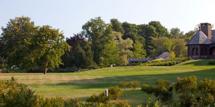 Make Historical Building into a Peaceful Living Space by Integrating ...