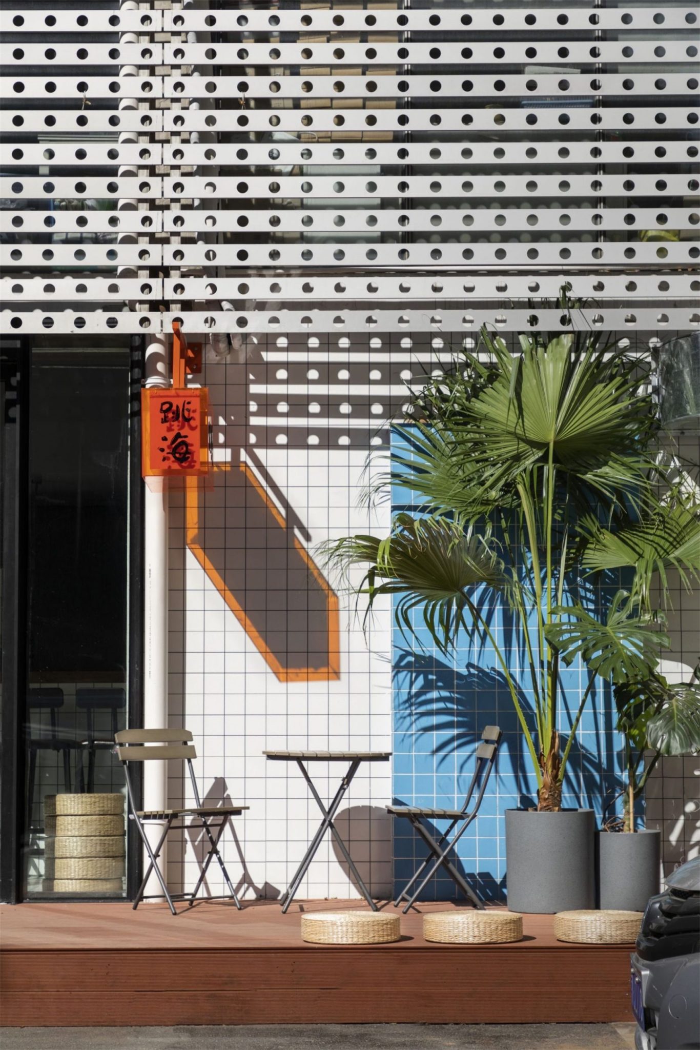 停车场里的东城MIX岛日咖夜酒集合店，北京 / DAGA大观建筑 – mooool木藕设计网