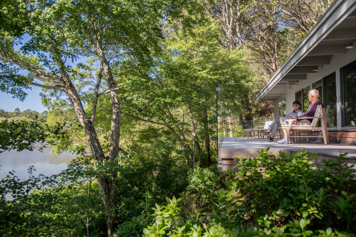 Make Historical Building into a Peaceful Living Space by Integrating ...