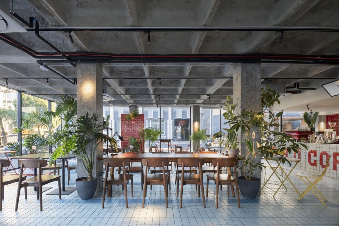 停车场里的东城MIX岛日咖夜酒集合店，北京 / DAGA大观建筑 – mooool木藕设计网