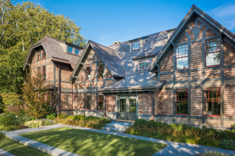 Make Historical Building into a Peaceful Living Space by Integrating ...