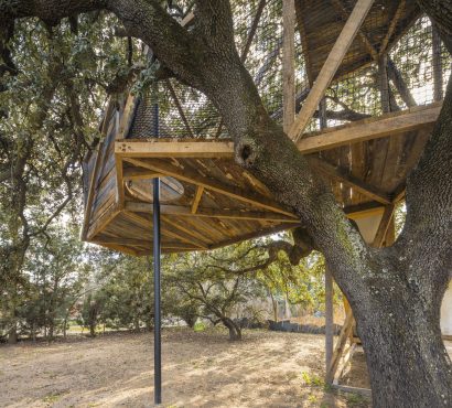 Tree House for children by Ignacio Borrego Architects – mooool