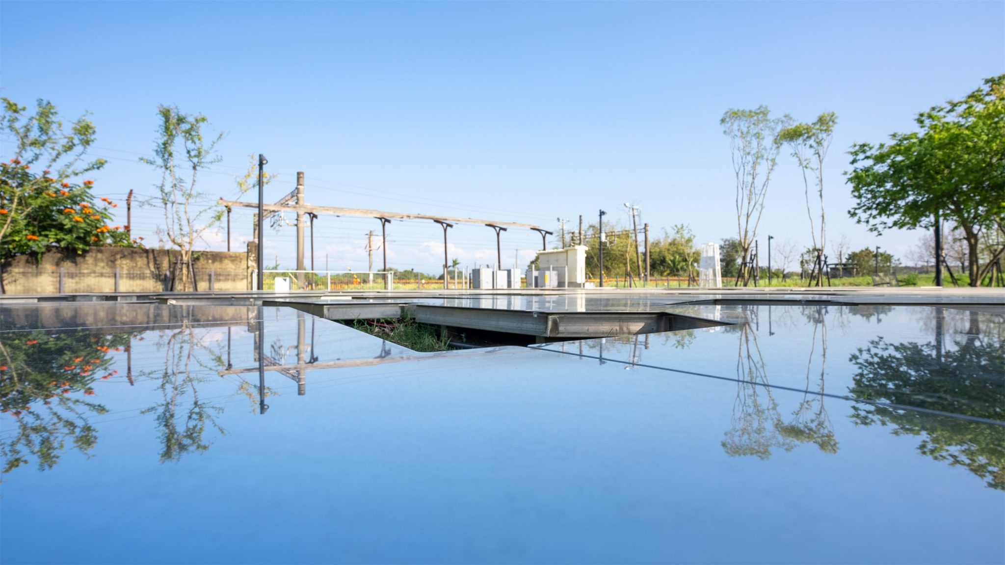 Waterscape and Playing Dome by NOIZ – mooool