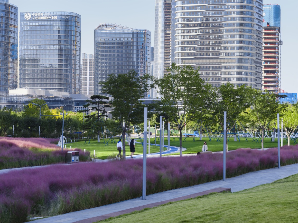 中央商务区里的生态绿洲：济南绸带公园 / SOM – mooool木藕设计网