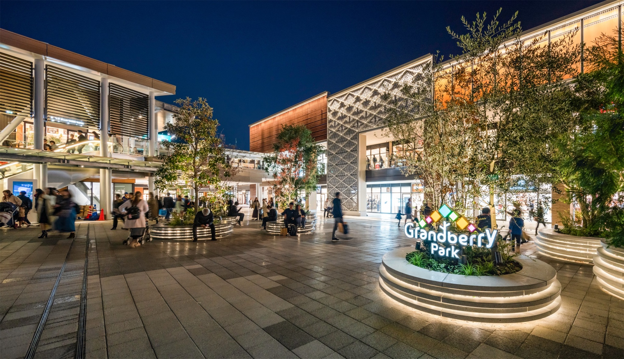日本南町田Grandberry Park公园商业综合体 / Laguarda.Low Architects (LLA) – mooool木藕设计网