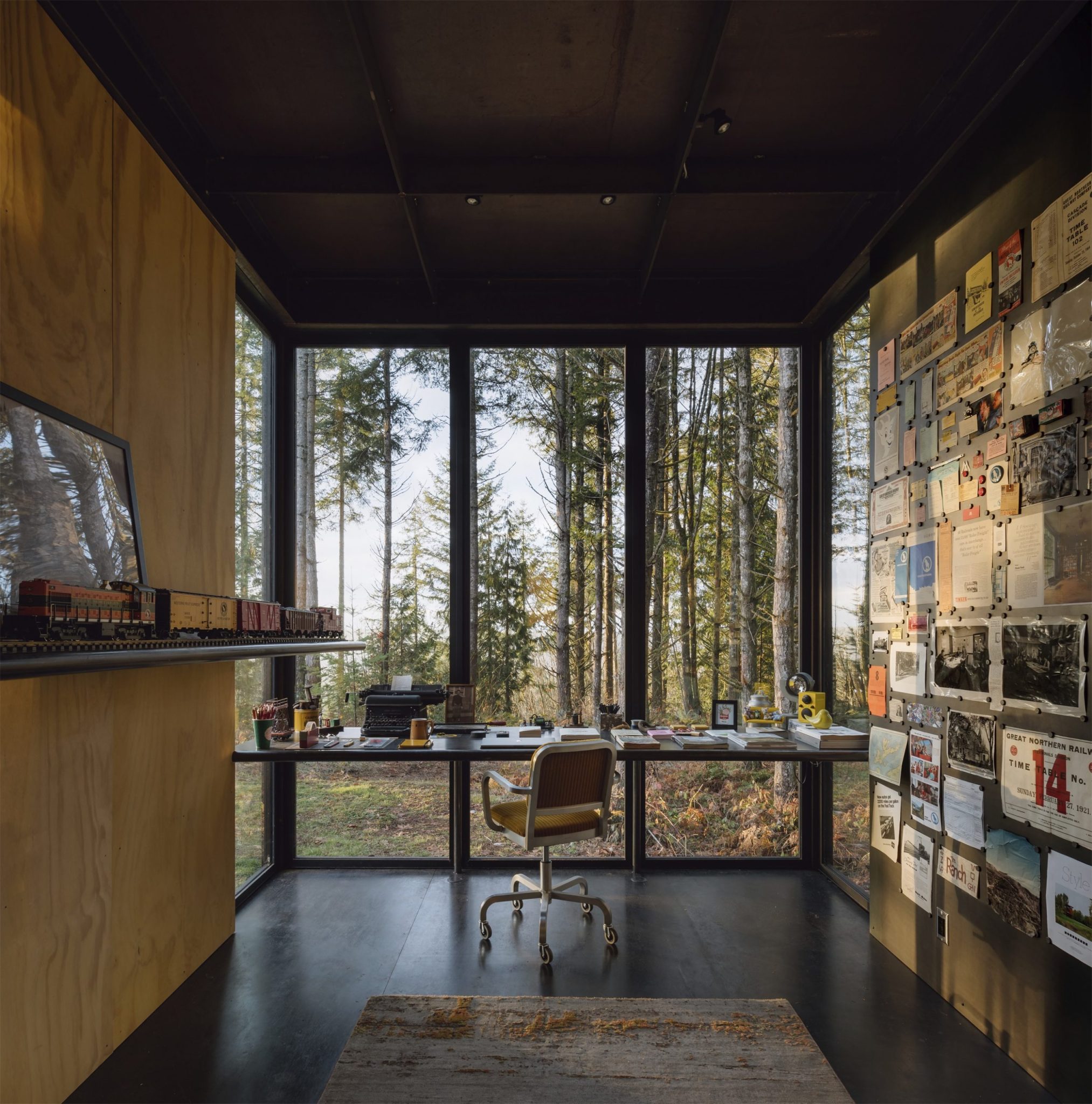 铁轨上的移动办公室，重新定义居家与办公 / Olson Kundig – mooool木藕设计网