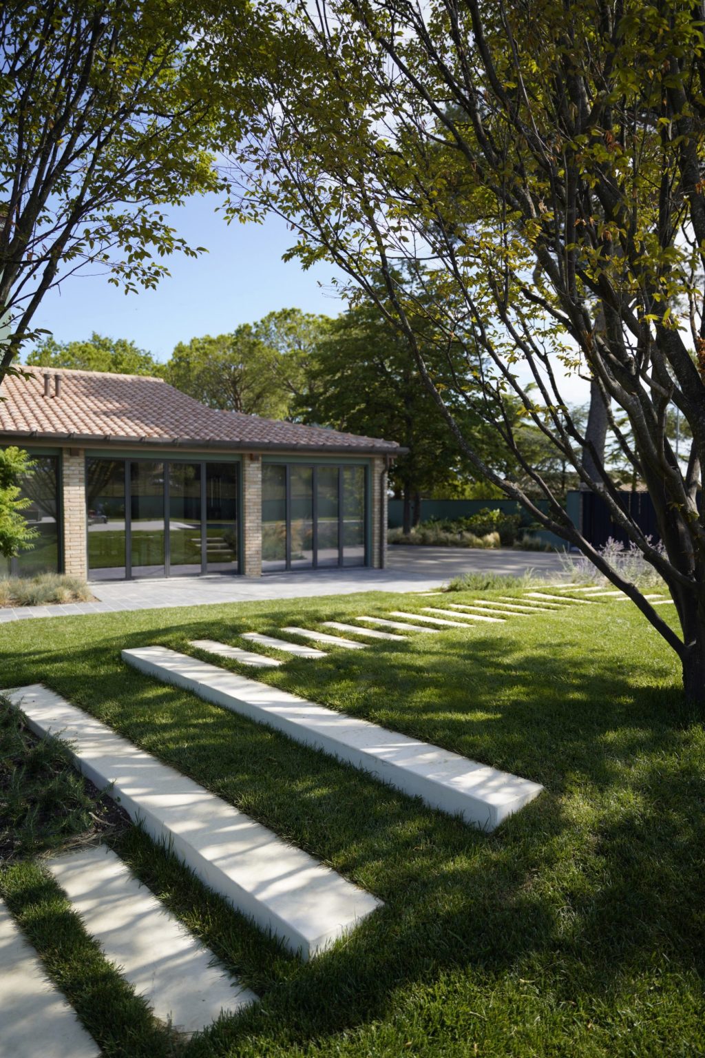 Private garden on the hills by Pool landscape – mooool