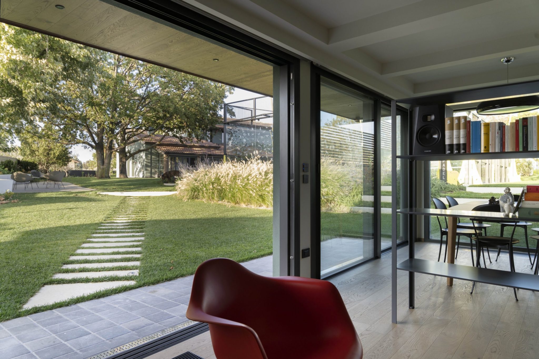 Private garden on the hills by Pool landscape – mooool