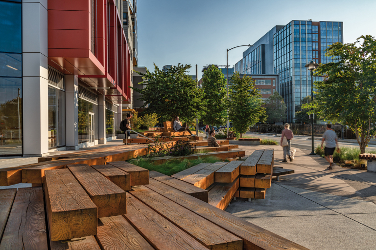 “Breathing” park-like block landscape, building open and shared ...