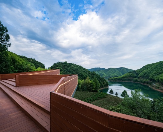 Qinglong Bay Lake Viewing Station, Sichuan-Tibet Route, South Anhui by ...