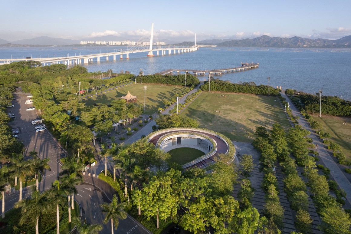 Design of Public Toilet in Shenzhen Bay Haifeng Sports Square by CCDI GROUP 21 STUDIO – mooool