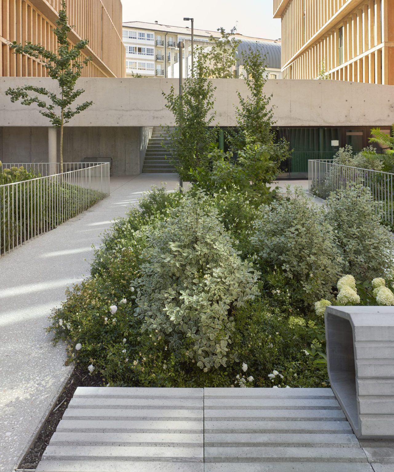 Cornes Residencial by Orza paisajismo – mooool