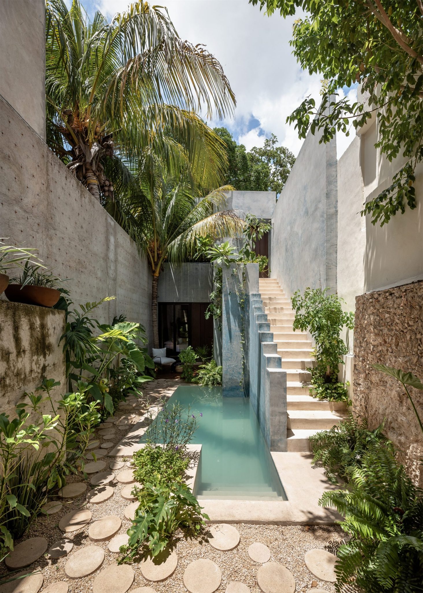 Casa Lorena by Workshop, Design + Construction – mooool