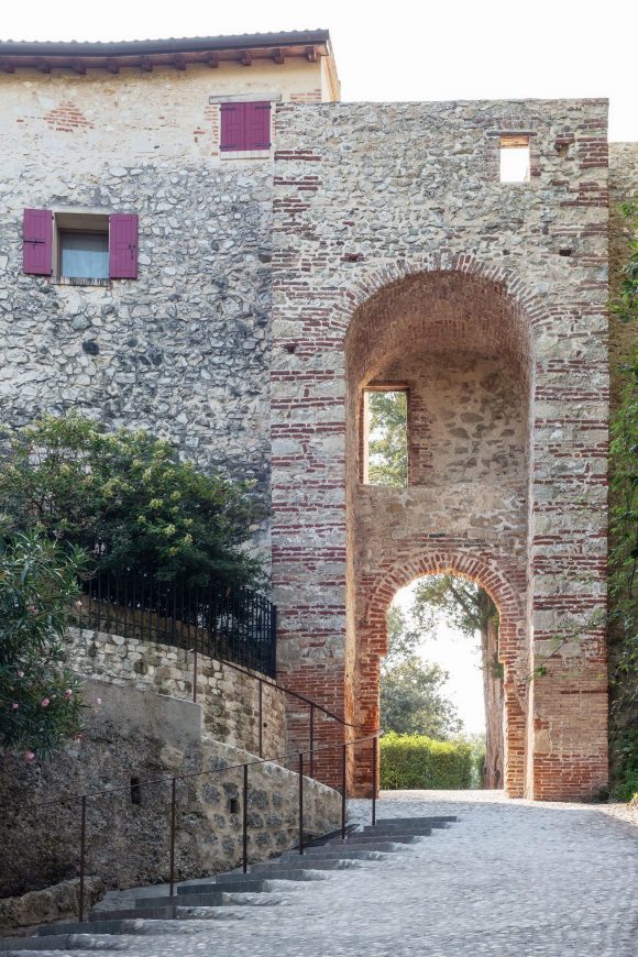 意大利科尔马利翁城门修复 / Studio Bressan – mooool木藕设计网