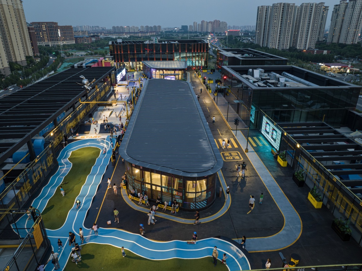 Tianjin Zhonghai UNIMALL Rooftop Skateboard Park by DAGA Architects – mooool