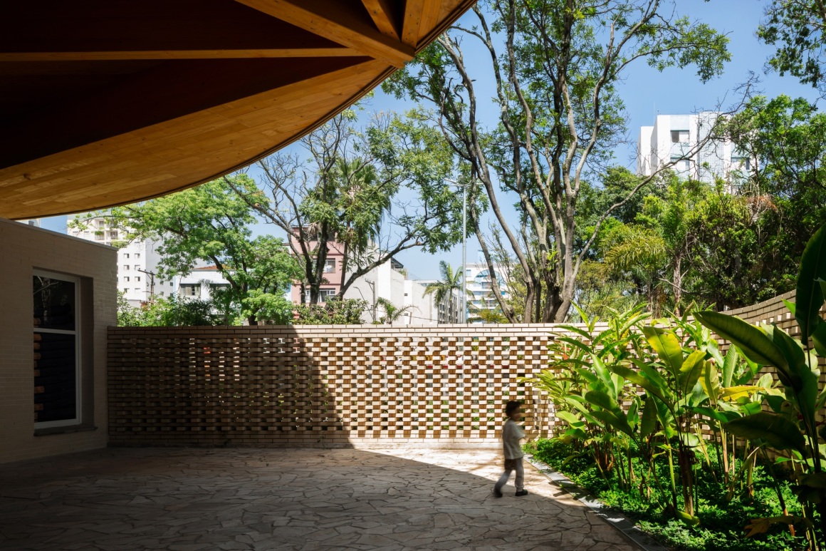 “公园学校”，市立幼儿教育校园 / Gabriella Ornaghi and Bianca Vasone Arquitetura da ...