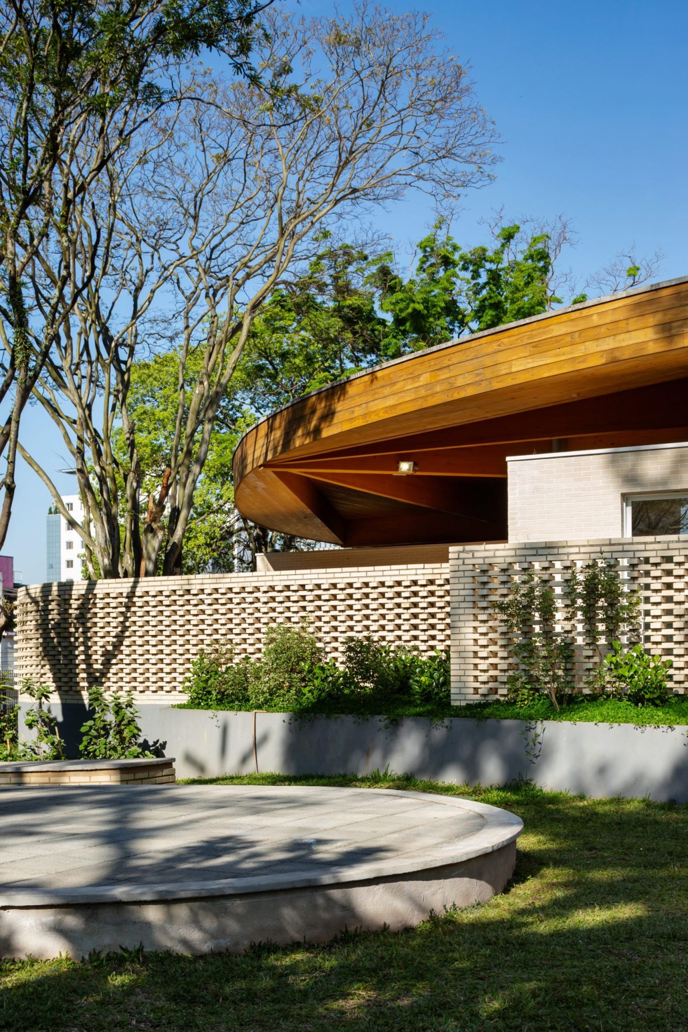 “公园学校”，市立幼儿教育校园 / Gabriella Ornaghi and Bianca Vasone Arquitetura da ...