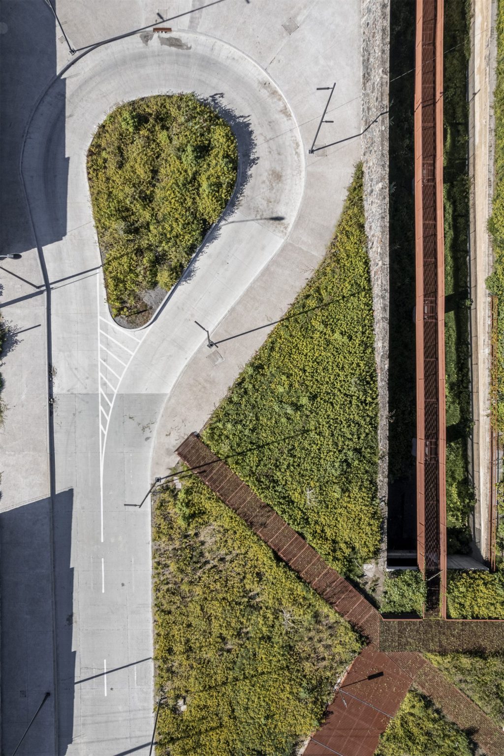 拉卡梅拉文化中心 / ÁGORA – mooool木藕设计网